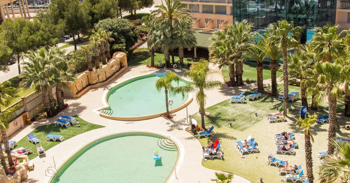 Services at Hotel Palas Pineda, on the Costa Dorada